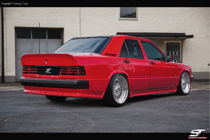 MERCEDES-BENZ E190 TUNING SPOILER AMG DESIGN :: TUNINGHAUS